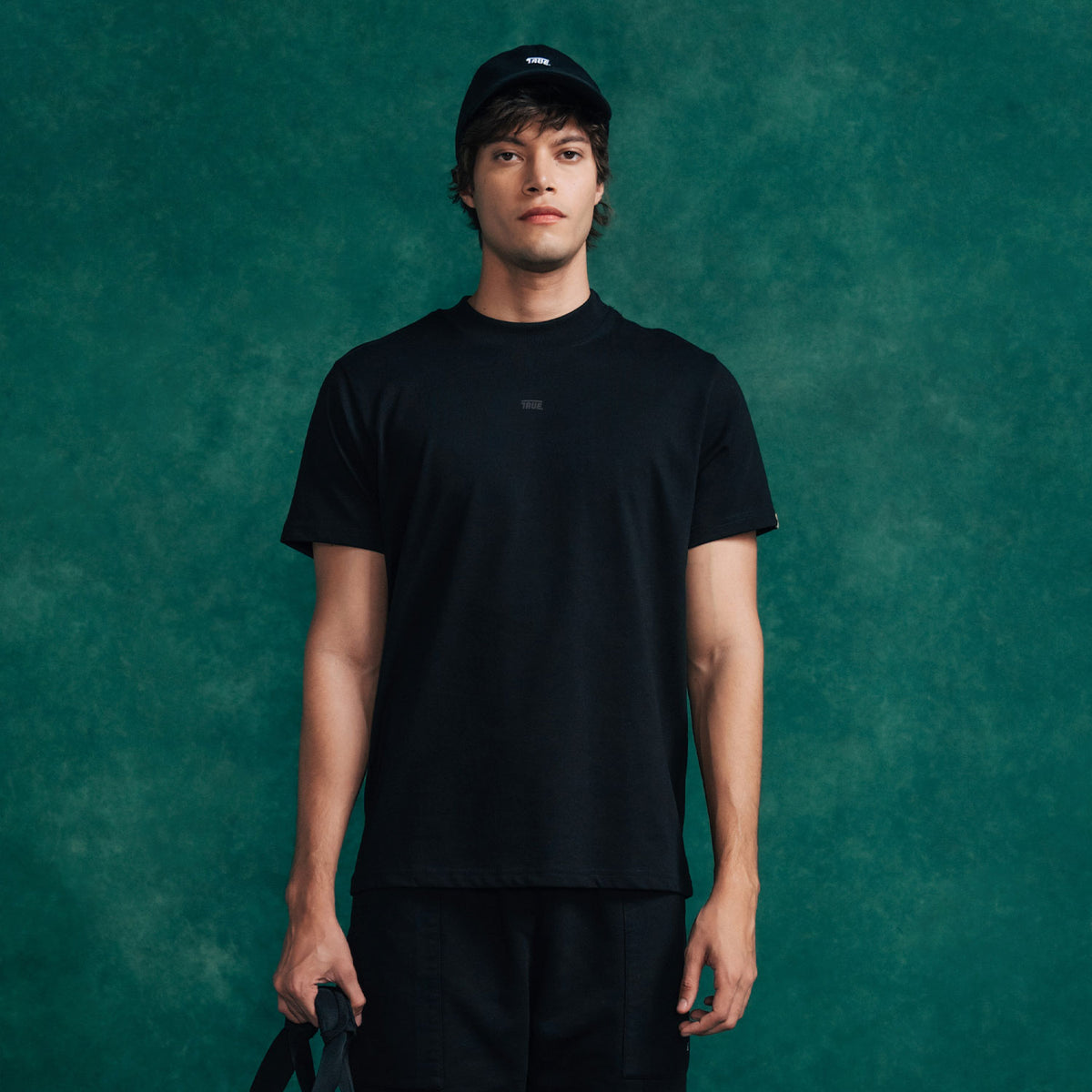 Camiseta Clásica Logo Negro - Negra– TRUE.